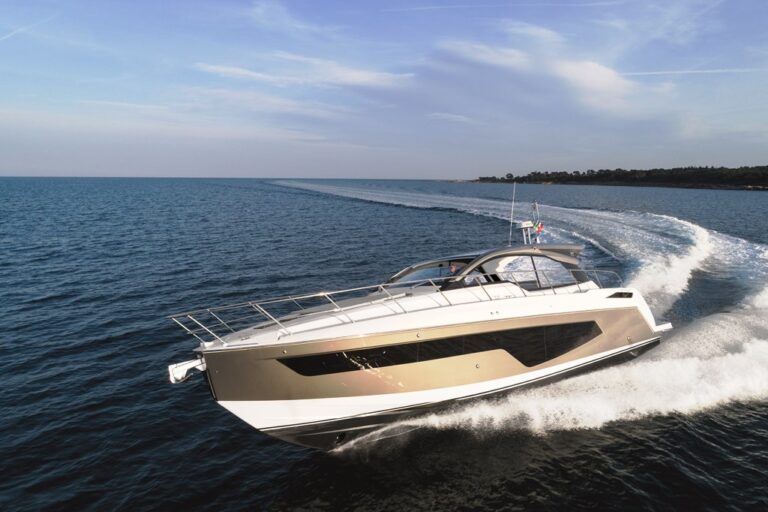 Nova coleção de iates Azimut chegando ao Brasil - Auto Destaque